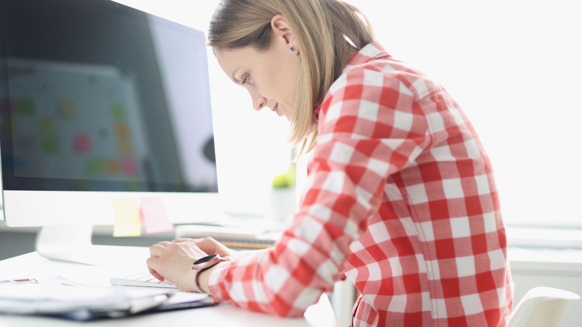 How Sitting Affects Your Shoulders - Buffalo Rehab Group